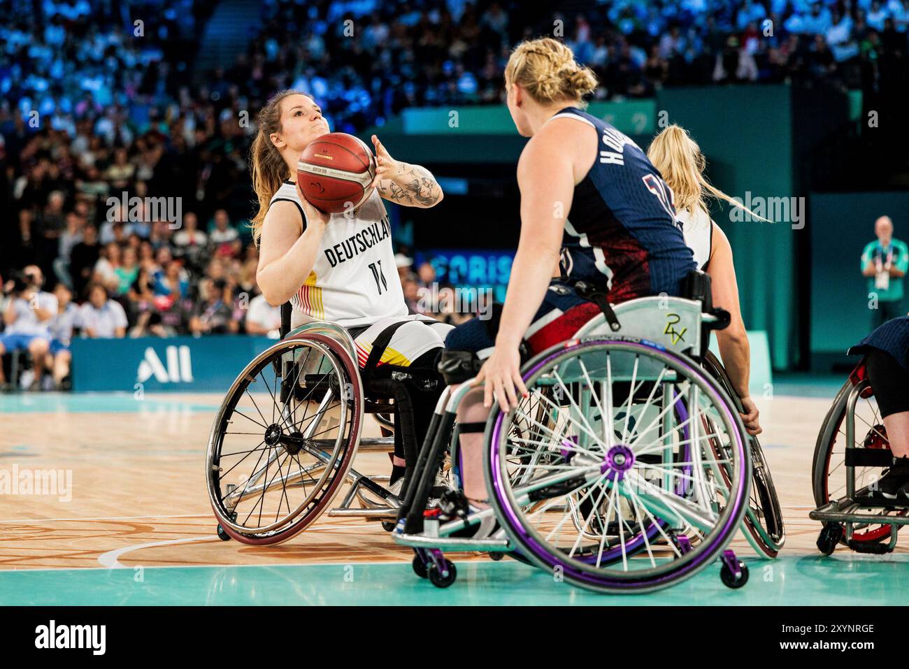 PARIS, FRANKREICH 30. August - Rollstuhlbasketball Deutschland - USA ...