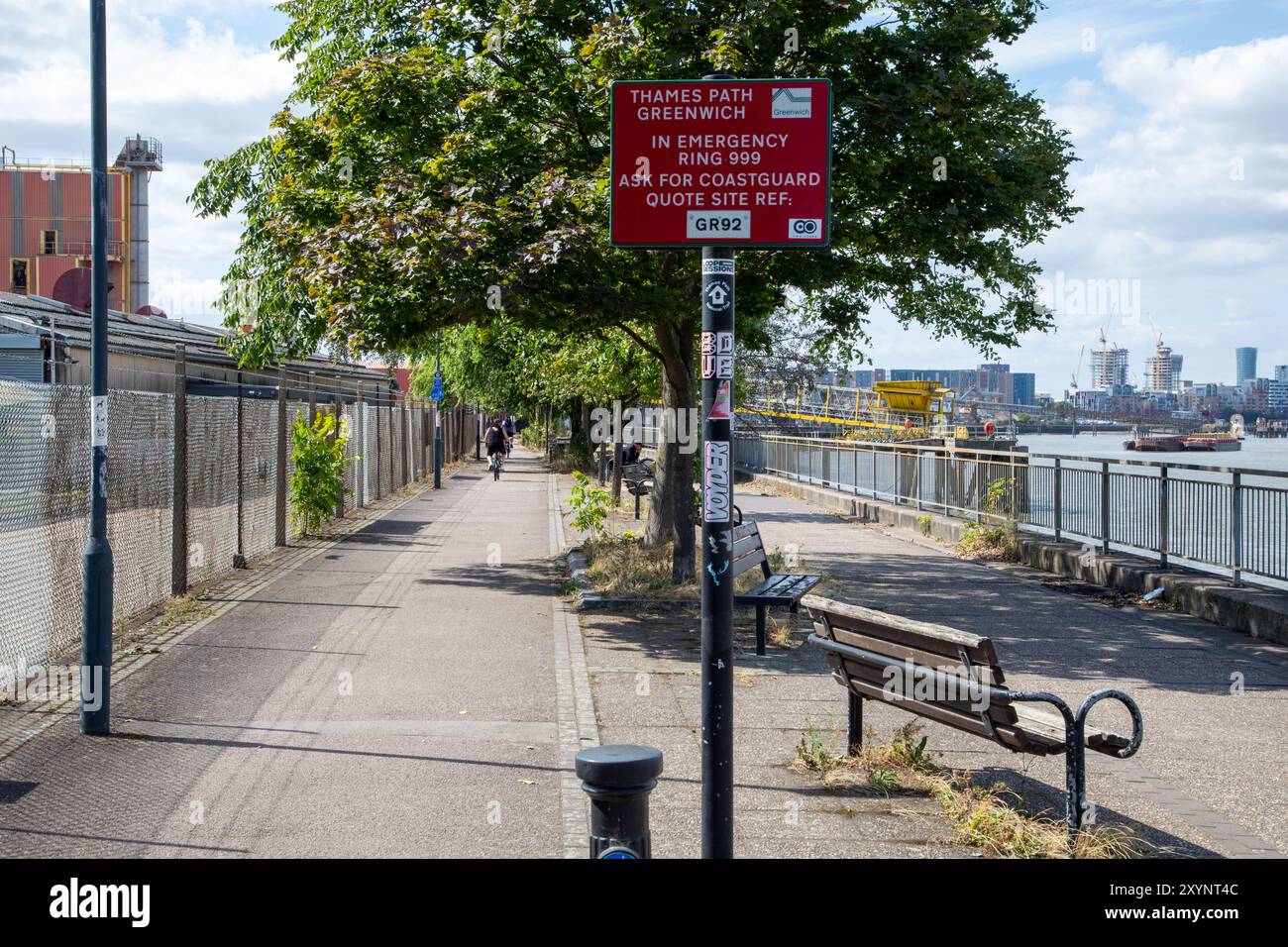 Thames pathway signage and walkway from Woolwich London with directions ...