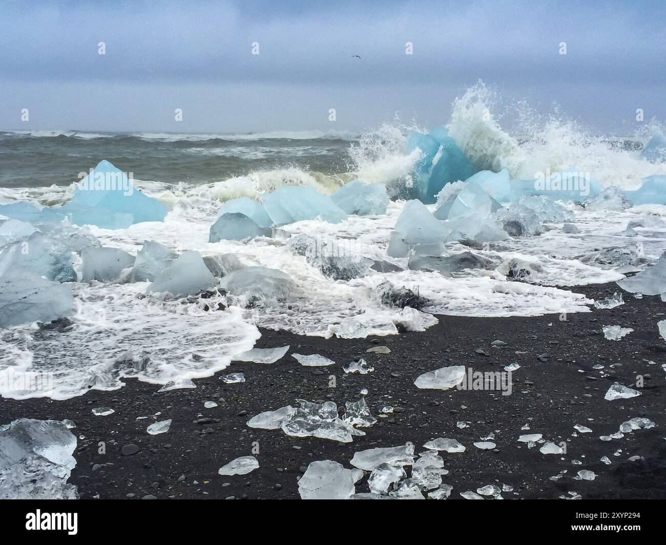 Blue icebergs over black hi-res stock photography and images - Alamy