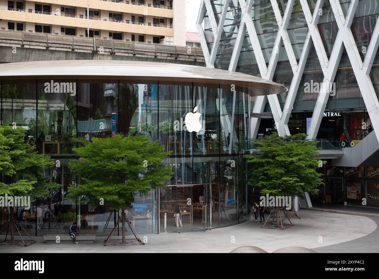 Bangkok, Thailand. 30th Aug, 2024. The exterior view of Apple Central World, the second Apple ...