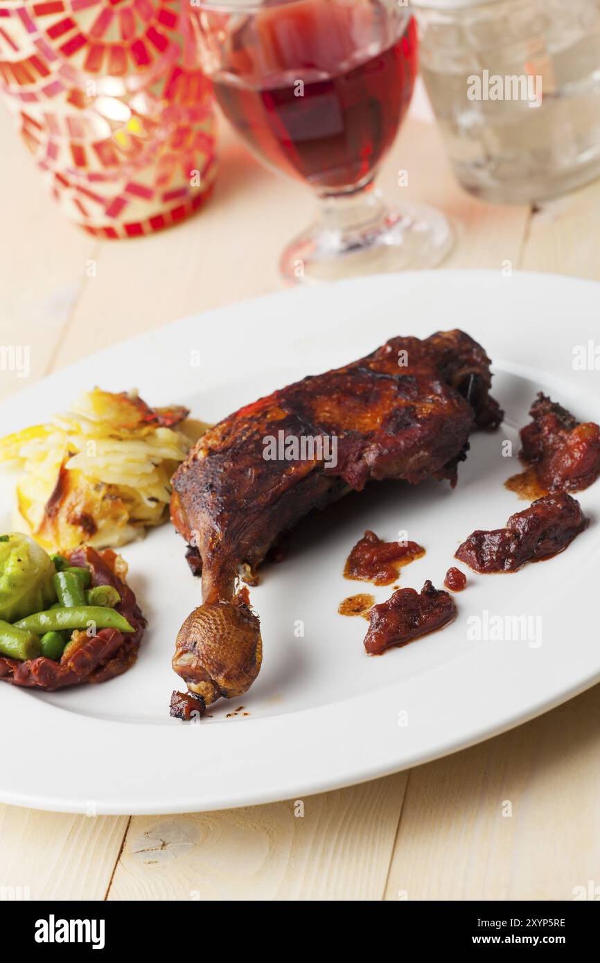 Pan roasted duck leg hi-res stock photography and images - Alamy