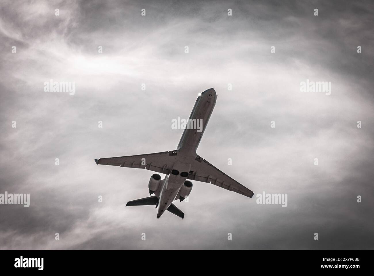 Airplane, Aircraft bottom, flying, take-off, landing, frankfurt Stock ...