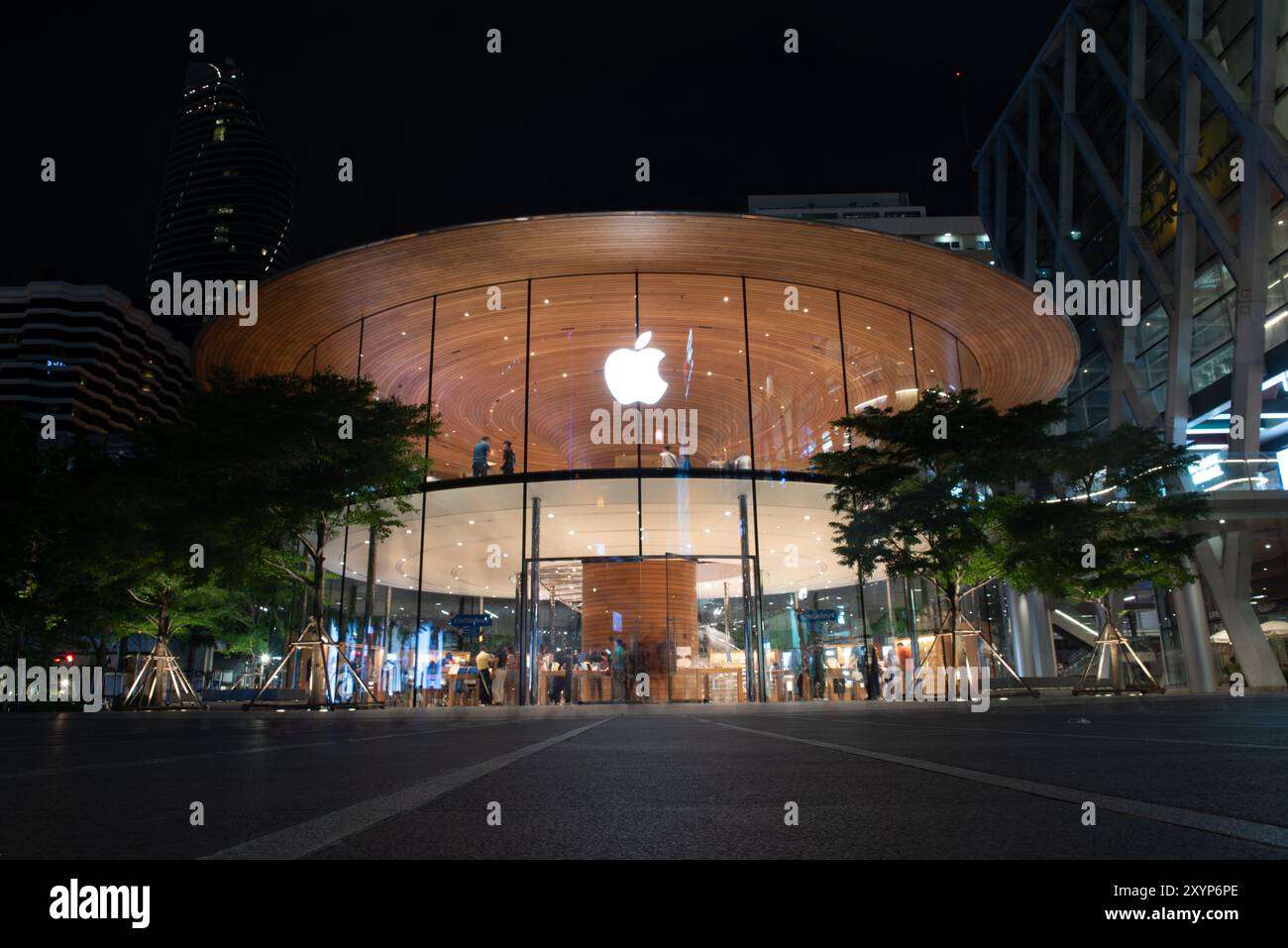 Bangkok, Thailand. 30th Aug, 2024. The exterior view During Night of Apple Central World, the ...