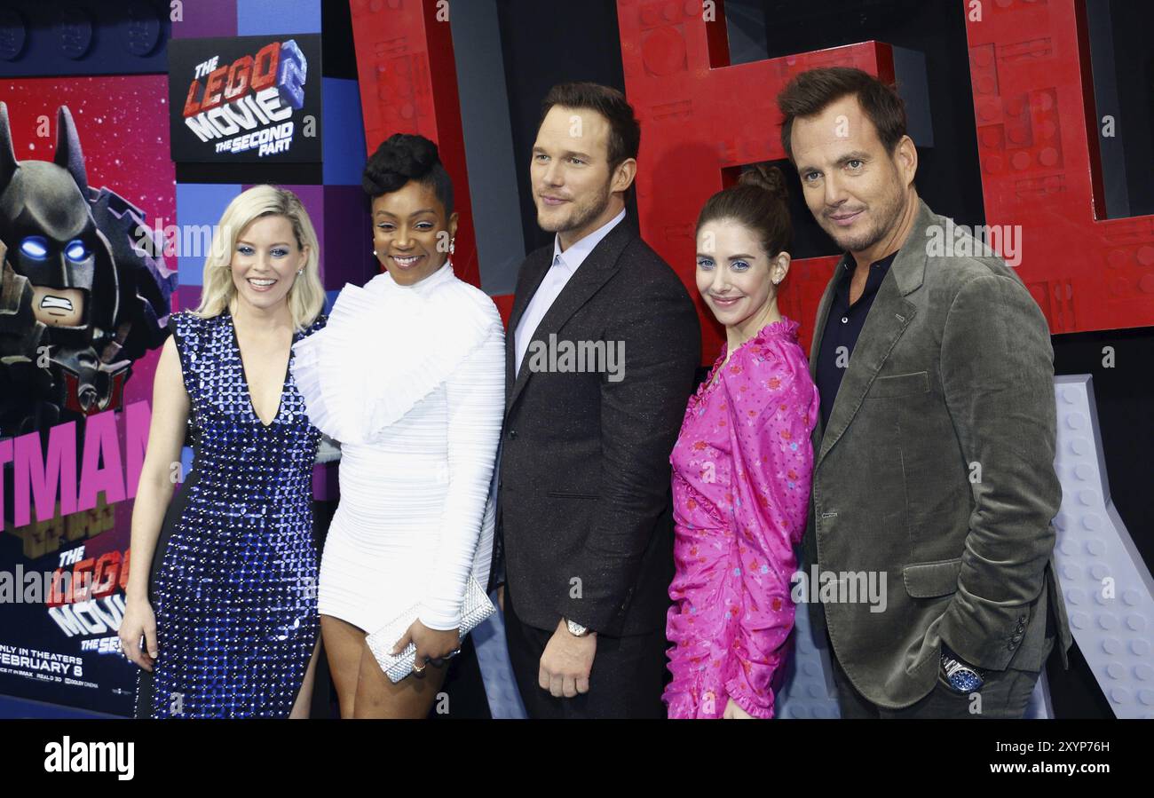 Alison Brie, Elizabeth Banks, Will Arnett, Chris Pratt and Tiffany ...
