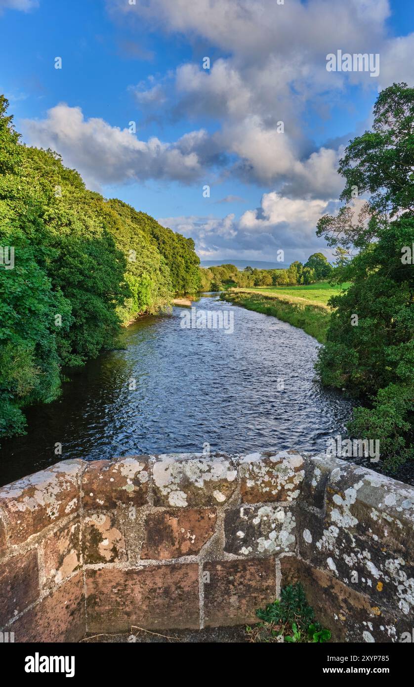 River eden bridge hi-res stock photography and images - Alamy