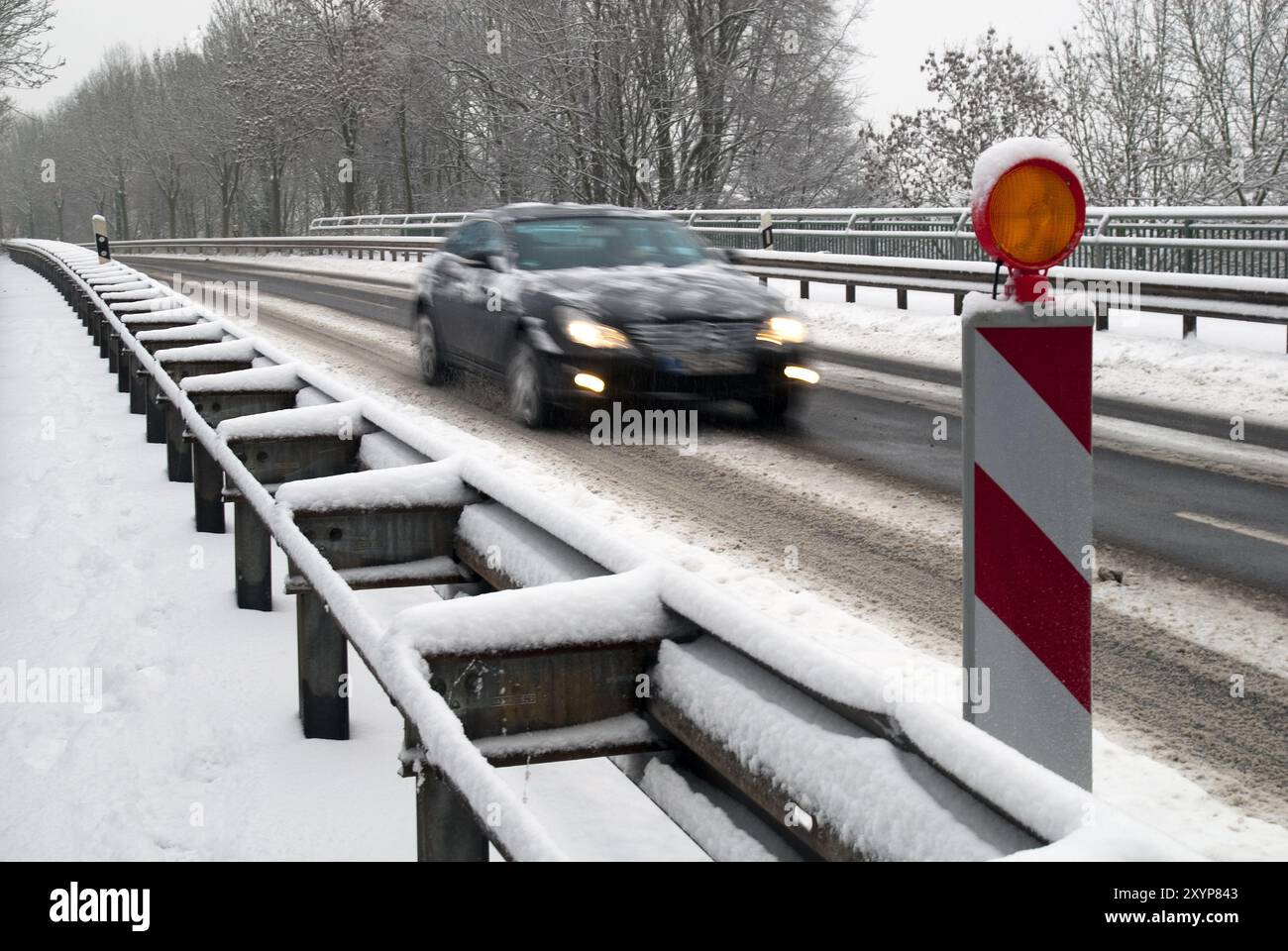 Snow covered vehicle moves hi-res stock photography and images - Alamy