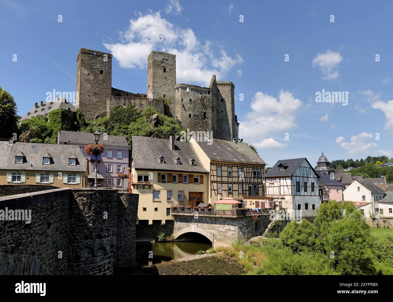 Buildings like castles hi-res stock photography and images - Alamy