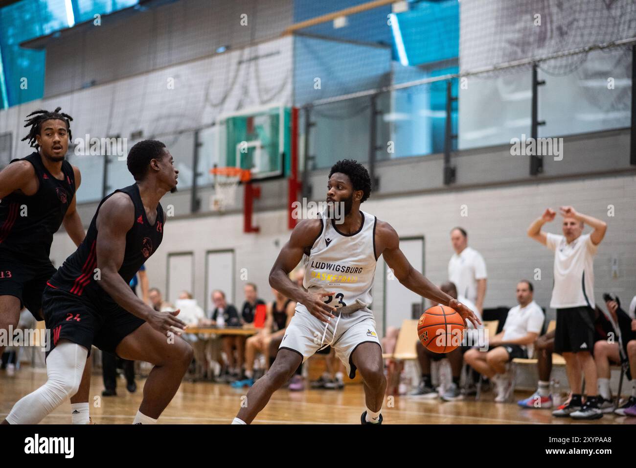 Michael Miller Jordan (MHP Riesen Ludwigsburg, #23) am Ball, GER, MHP ...