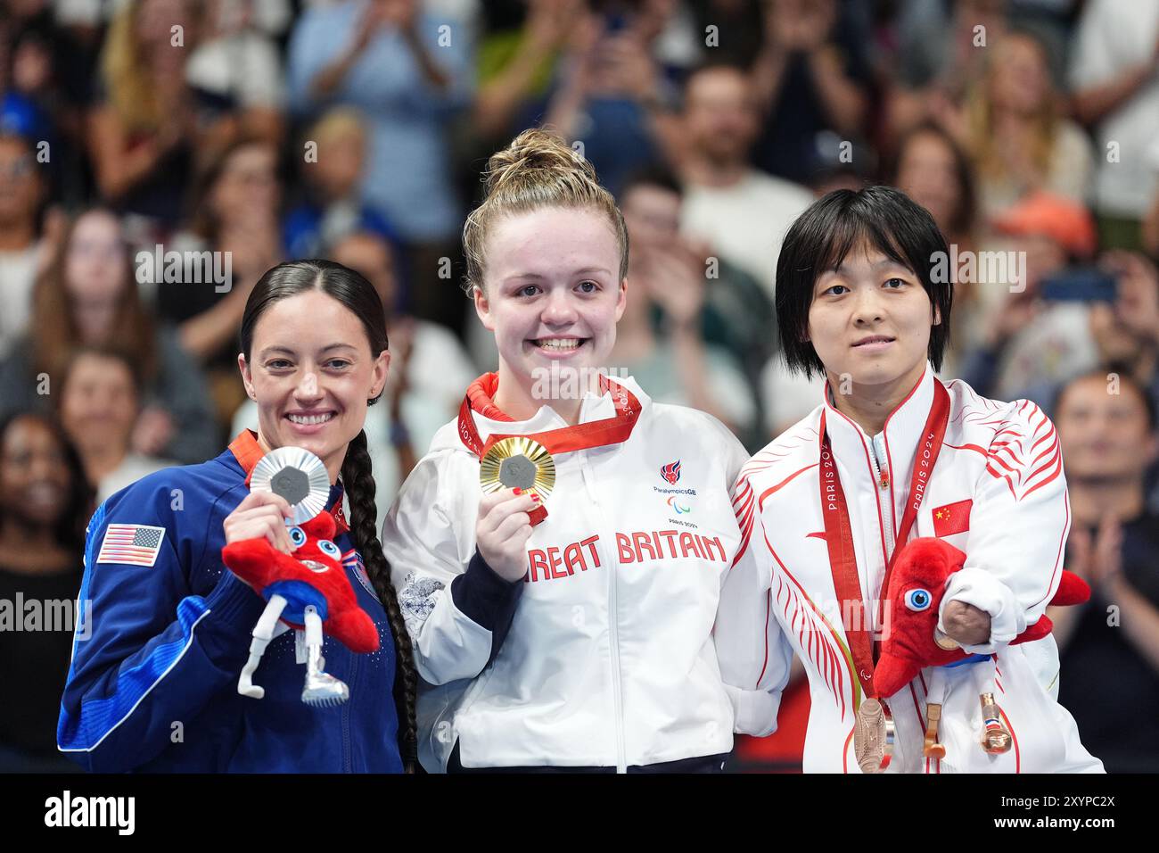 Sliver Medalist USA’s Ellie Marks, Gold Medalist Great Britain’s Maisie ...