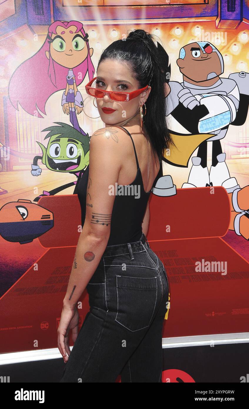 Kids movies hi-res stock photography and images - Alamy