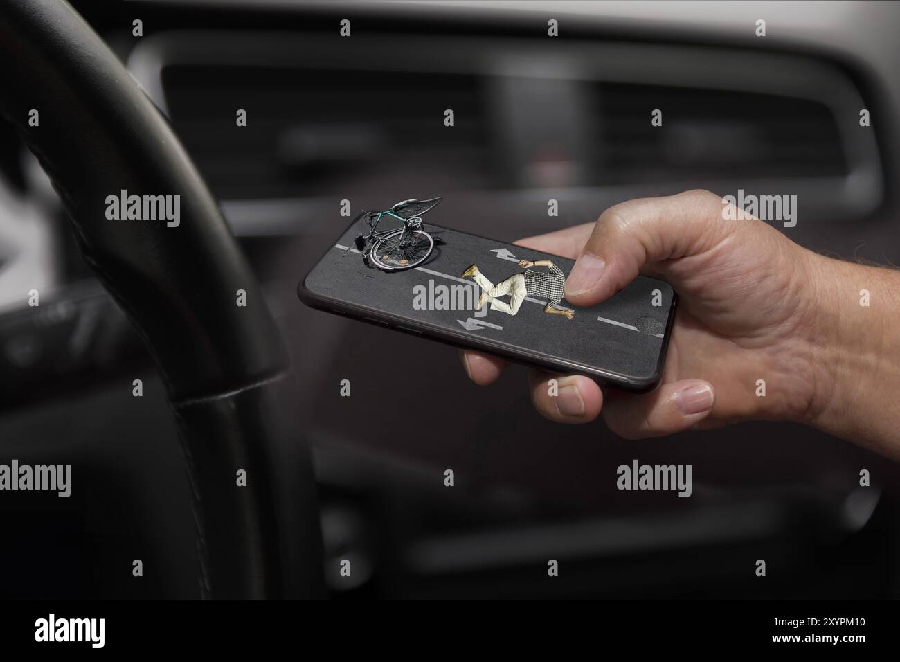 Talking on the phone while driving can be fatal Stock Photo - Alamy