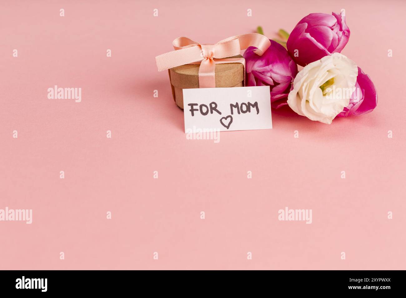 Box package icons hi-res stock photography and images - Alamy