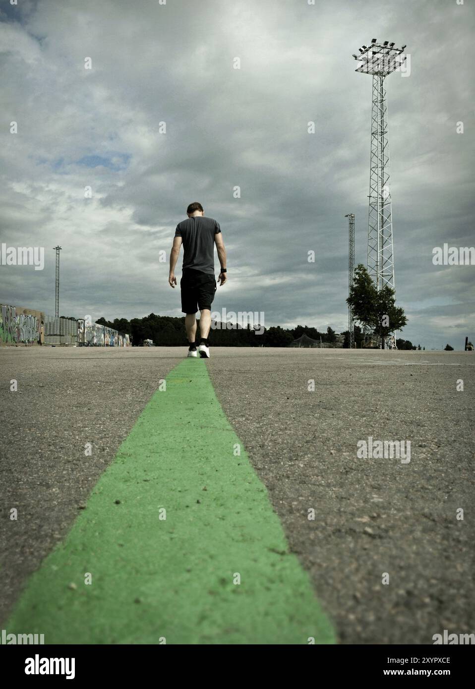 Walks along line hi-res stock photography and images - Alamy