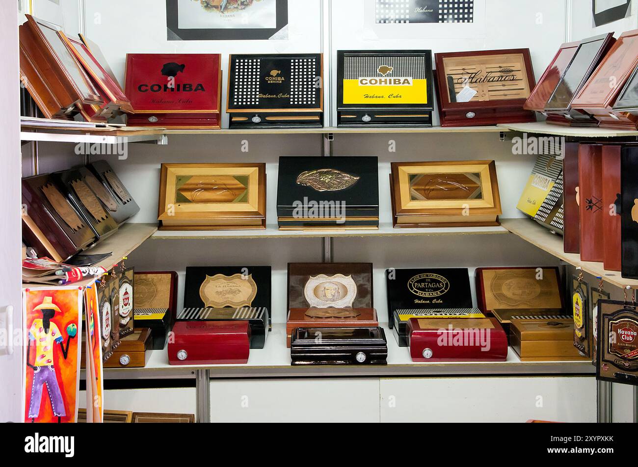 Cigar boxes hi-res stock photography and images - Alamy