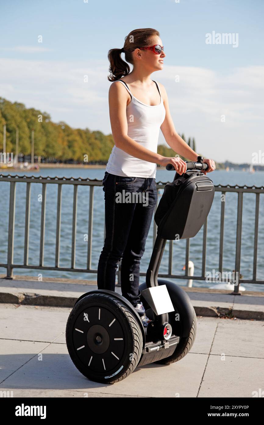 Escooter woman hi-res stock photography and images - Alamy