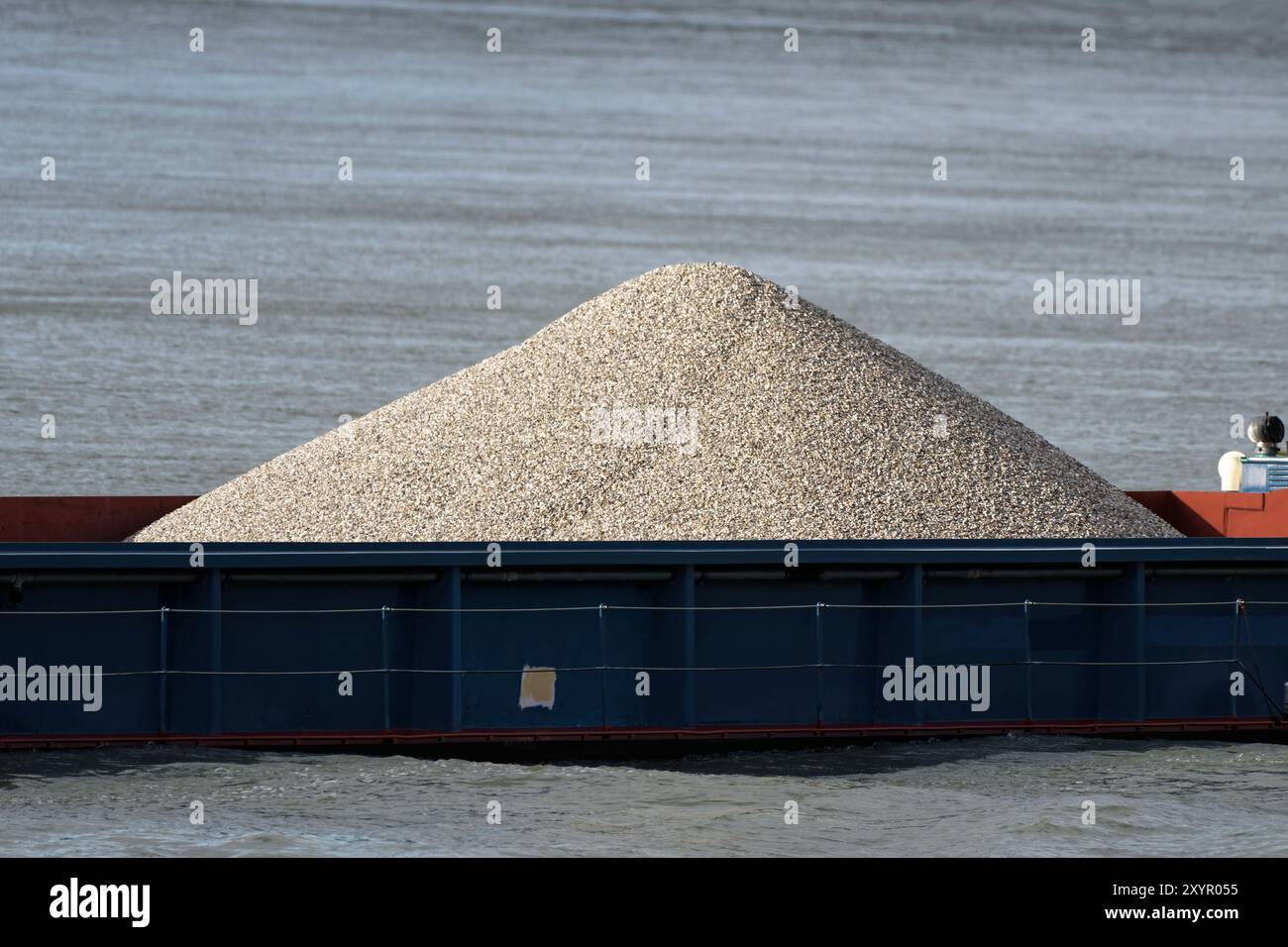 Bulk carrier on rhine hi-res stock photography and images - Alamy