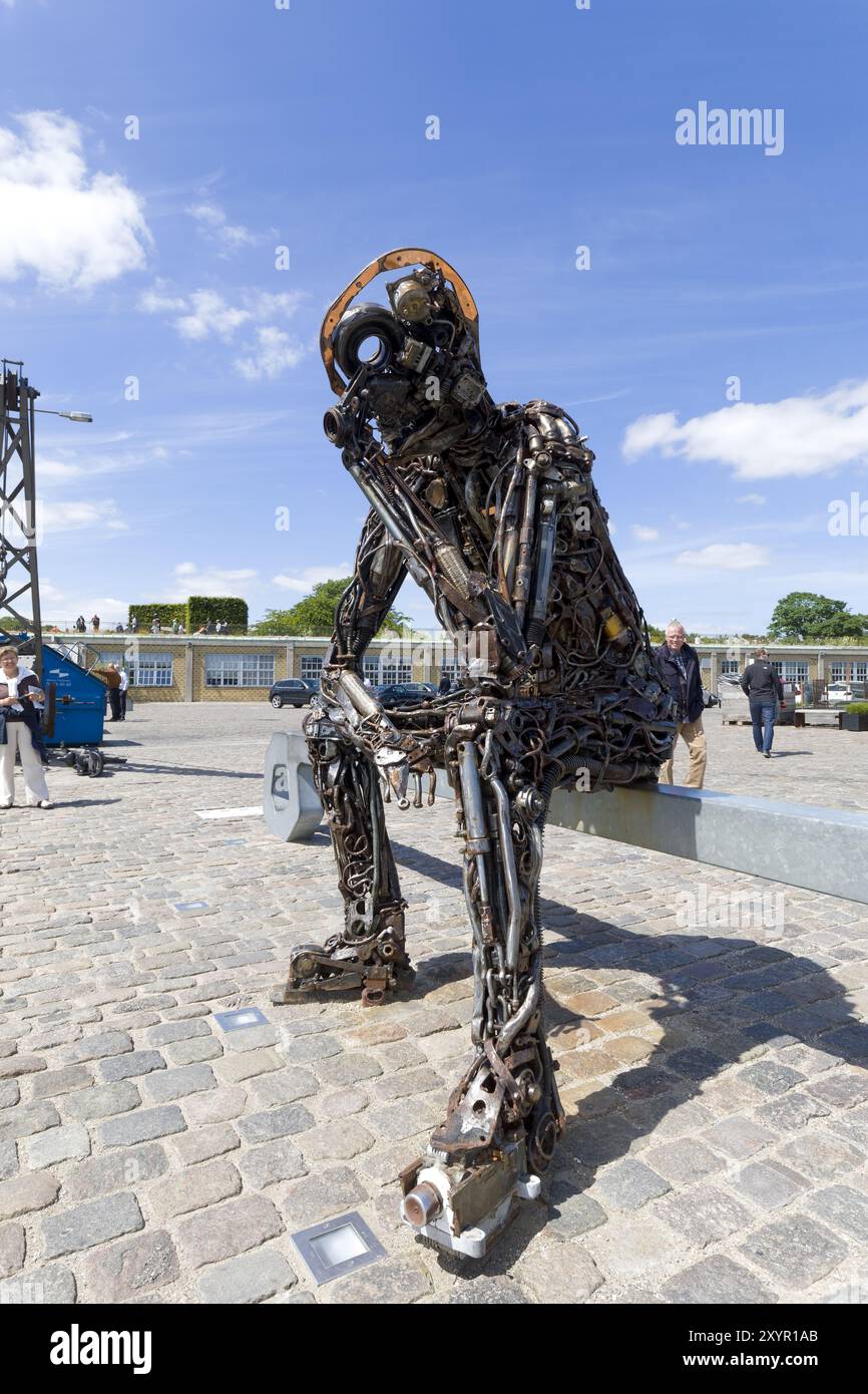 Zinc sculpture hi-res stock photography and images - Alamy