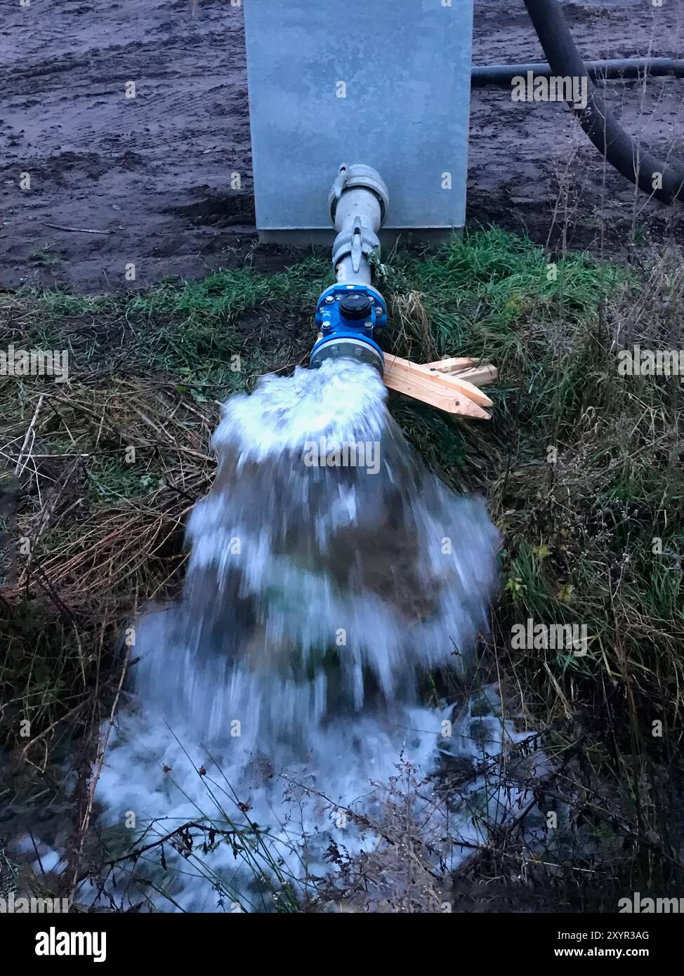 Groundwater work hi-res stock photography and images - Alamy
