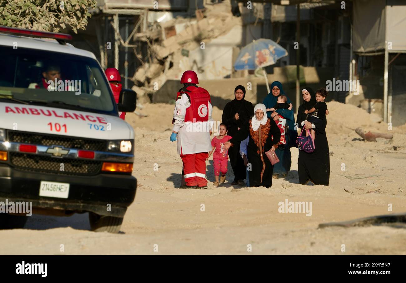 Children medic operation hi-res stock photography and images - Alamy