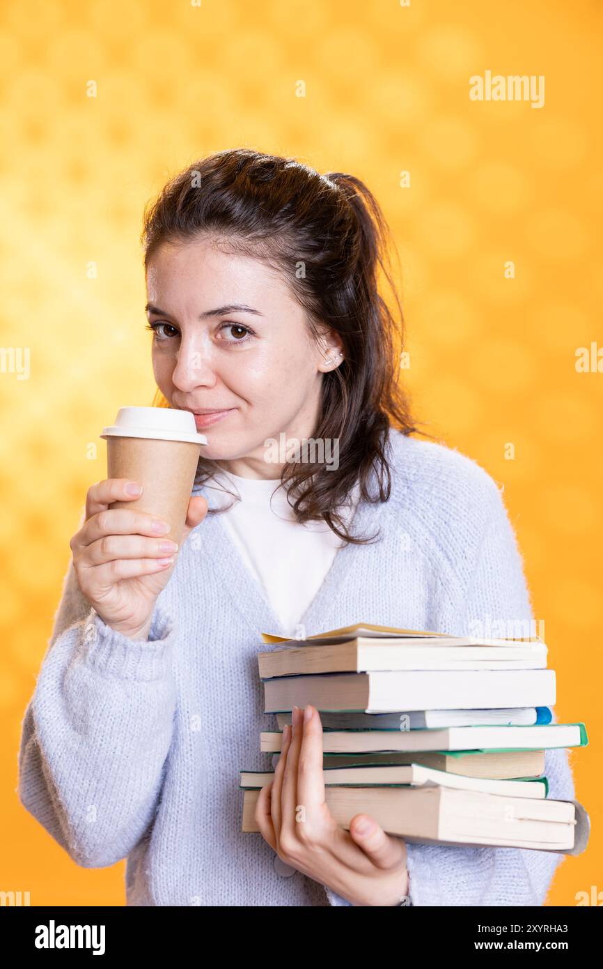Books smell hi-res stock photography and images - Alamy