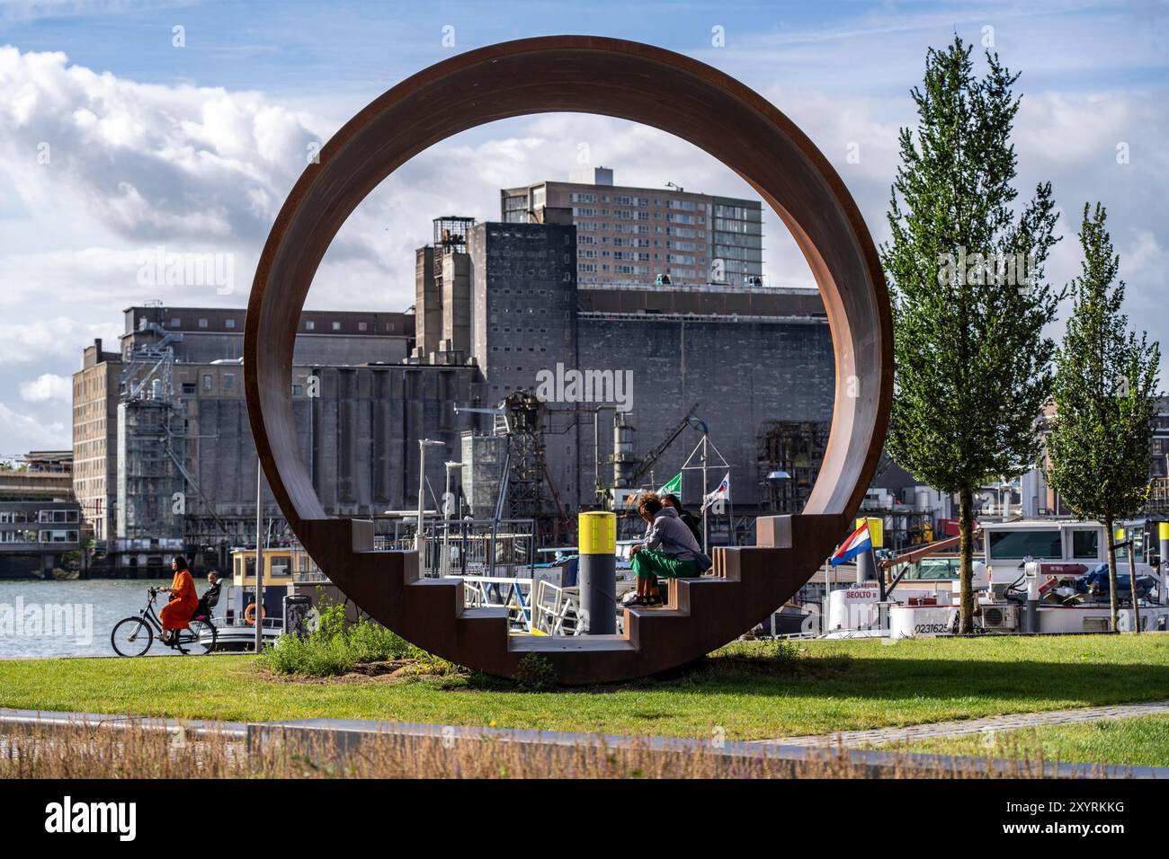 Walk-in steel sculpture on the Maashaven Noordzijde street, in the ...
