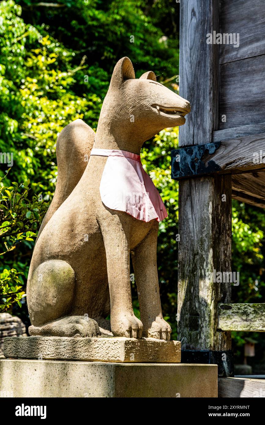 Statue of a fox at Jozan Inari Jinja, a Shinto shrine famous for Inari ...