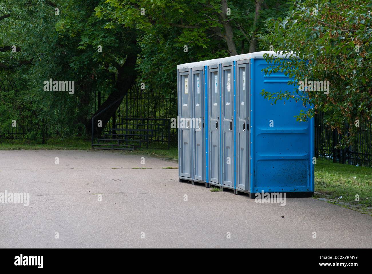 door bathroom portable mobile latrine lavatory blue clean sanitary ...