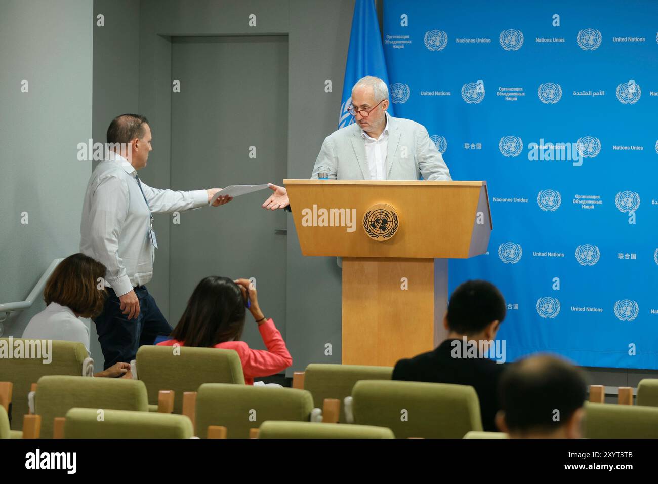 Un media briefing hi-res stock photography and images - Alamy