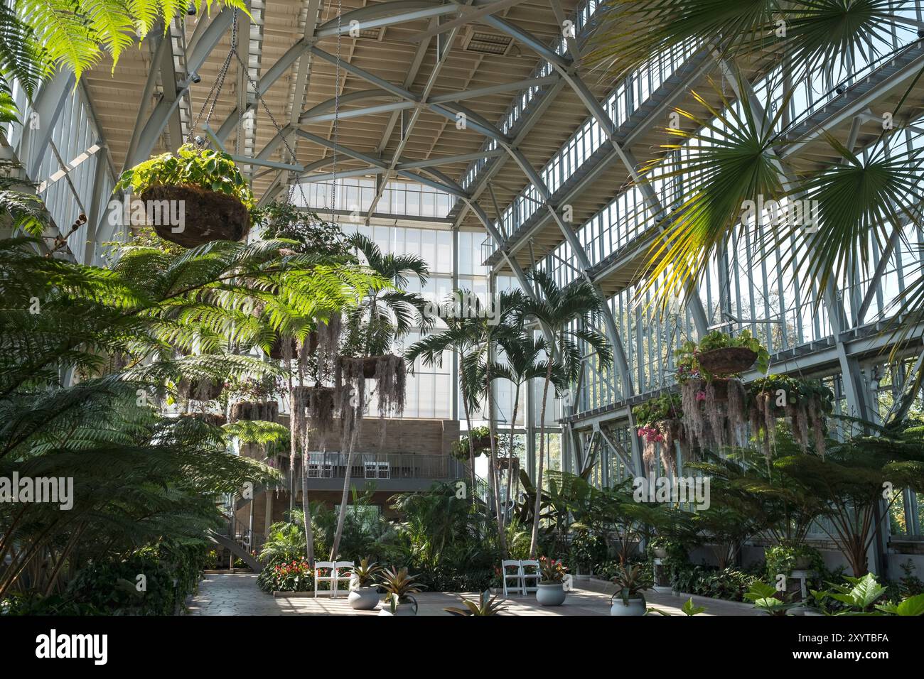 The Jewel Box, a 1930s-era Art Deco greenhouse at Forest Park in St ...