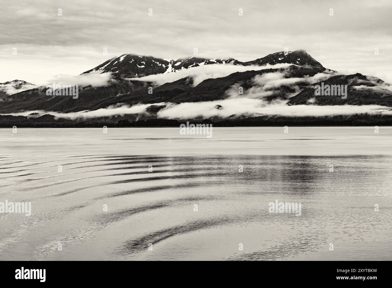 Dramatic landscape foggy mountains hi-res stock photography and images ...