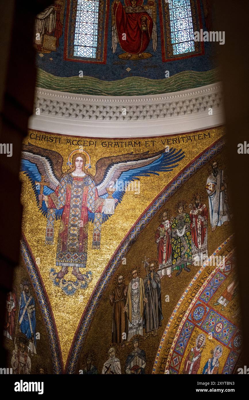 Mosaics inside the Cathedral Basilica of St. Louis, Missouri, USA Stock ...
