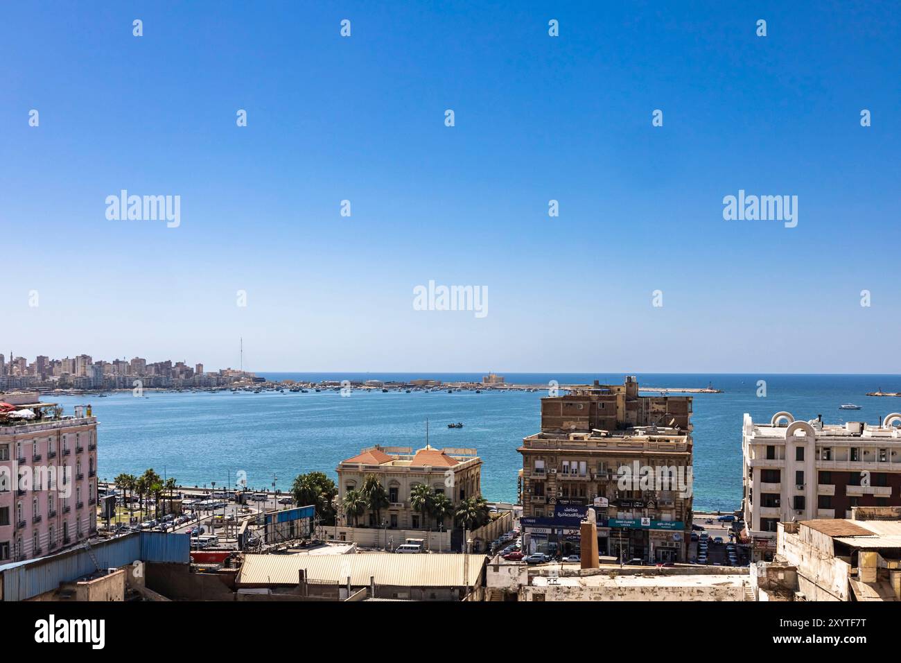 Alexandria egypt skyline cityscape hi-res stock photography and images ...