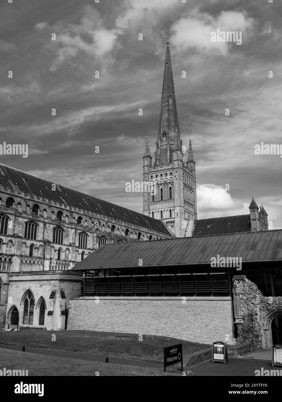 Black and White Landscape, Norwich Cathedral, Norwich, Norfolk, England ...