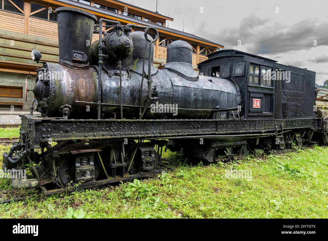 Chiayi alishan train taiwan hi-res stock photography and images - Alamy