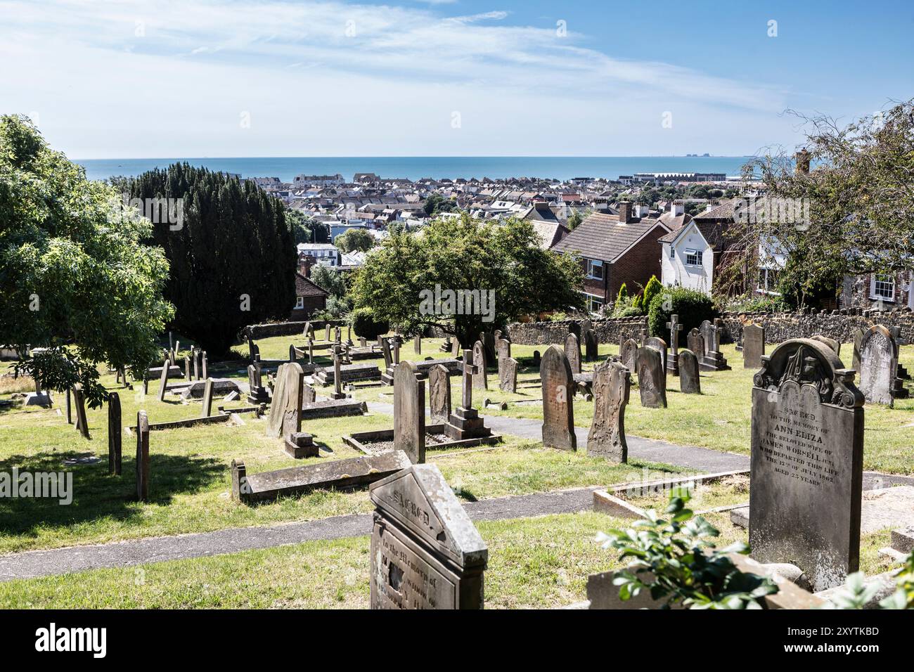 A view of Hythe Town taken over St. Leonards graveyard Stock Photo - Alamy