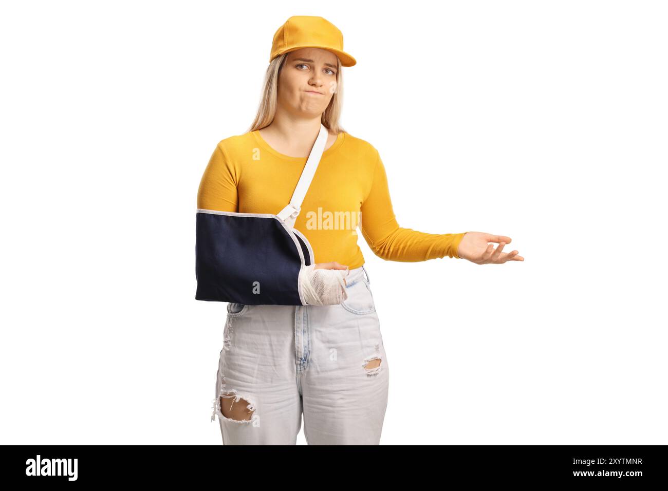 Young woman with a broken arm wearing an arm splint isolated on white ...