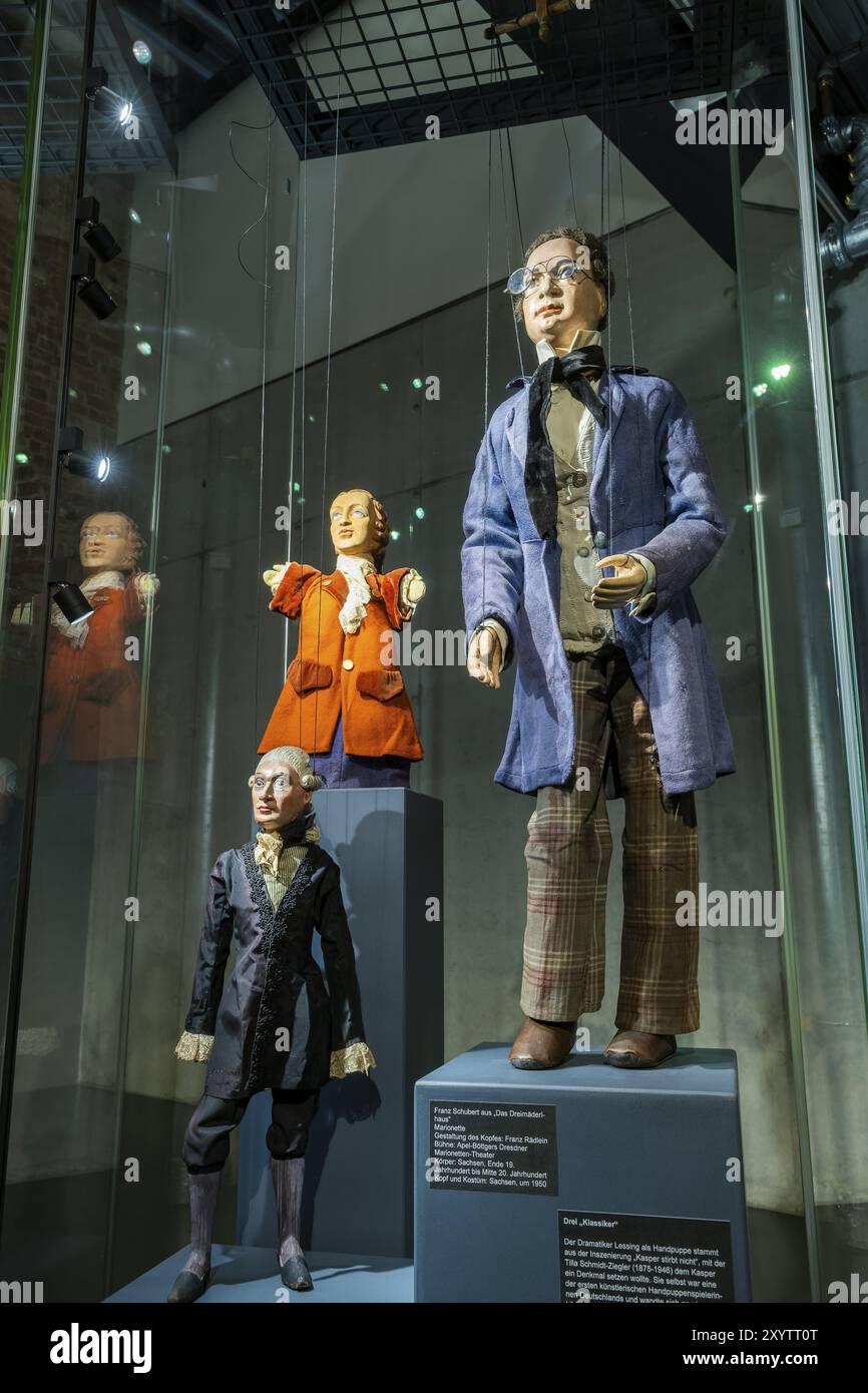 The puppet theatre collection of the Staatliche Kunstsammlungen Dresden ...