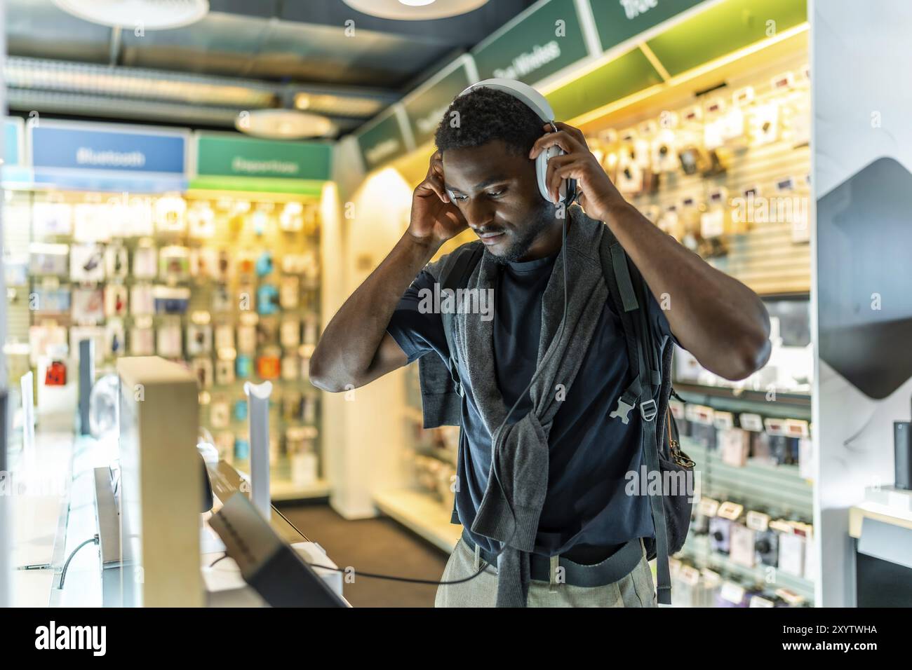 Electronic age verification hi-res stock photography and images - Alamy