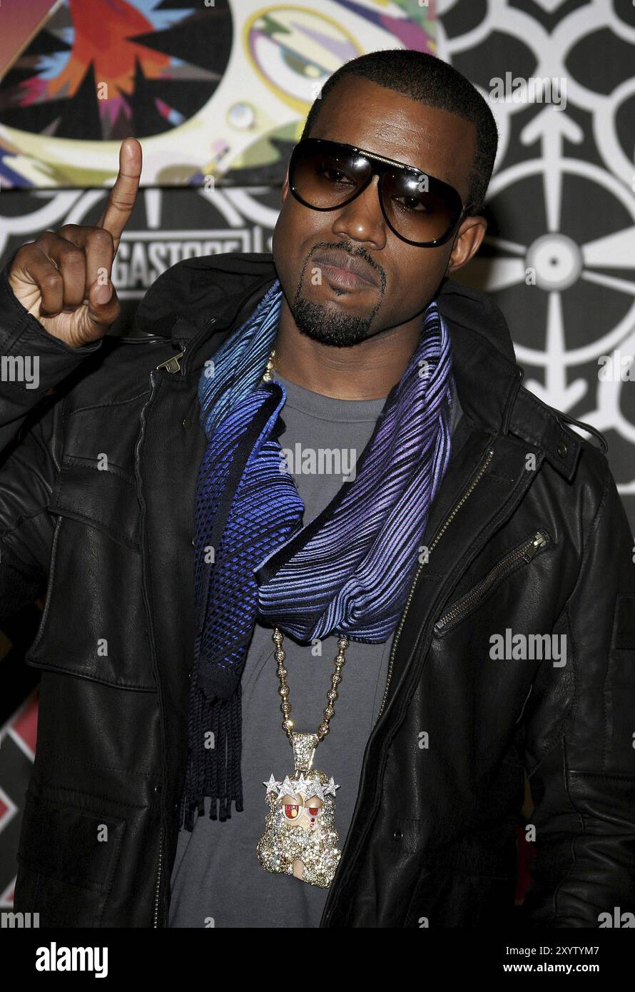 Kanye West fan event and in-store signing of his new album release ...