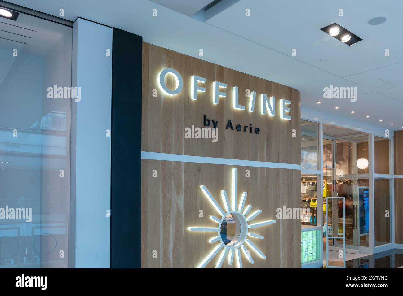 Aerie store hi-res stock photography and images - Alamy