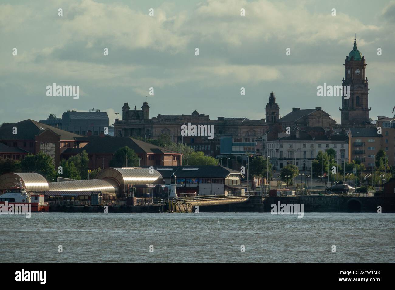 Birkenhead river hi-res stock photography and images - Alamy