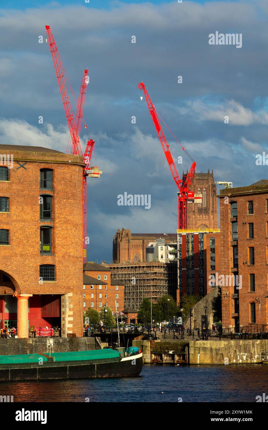 Construction cranes Liverpool Stock Photo - Alamy