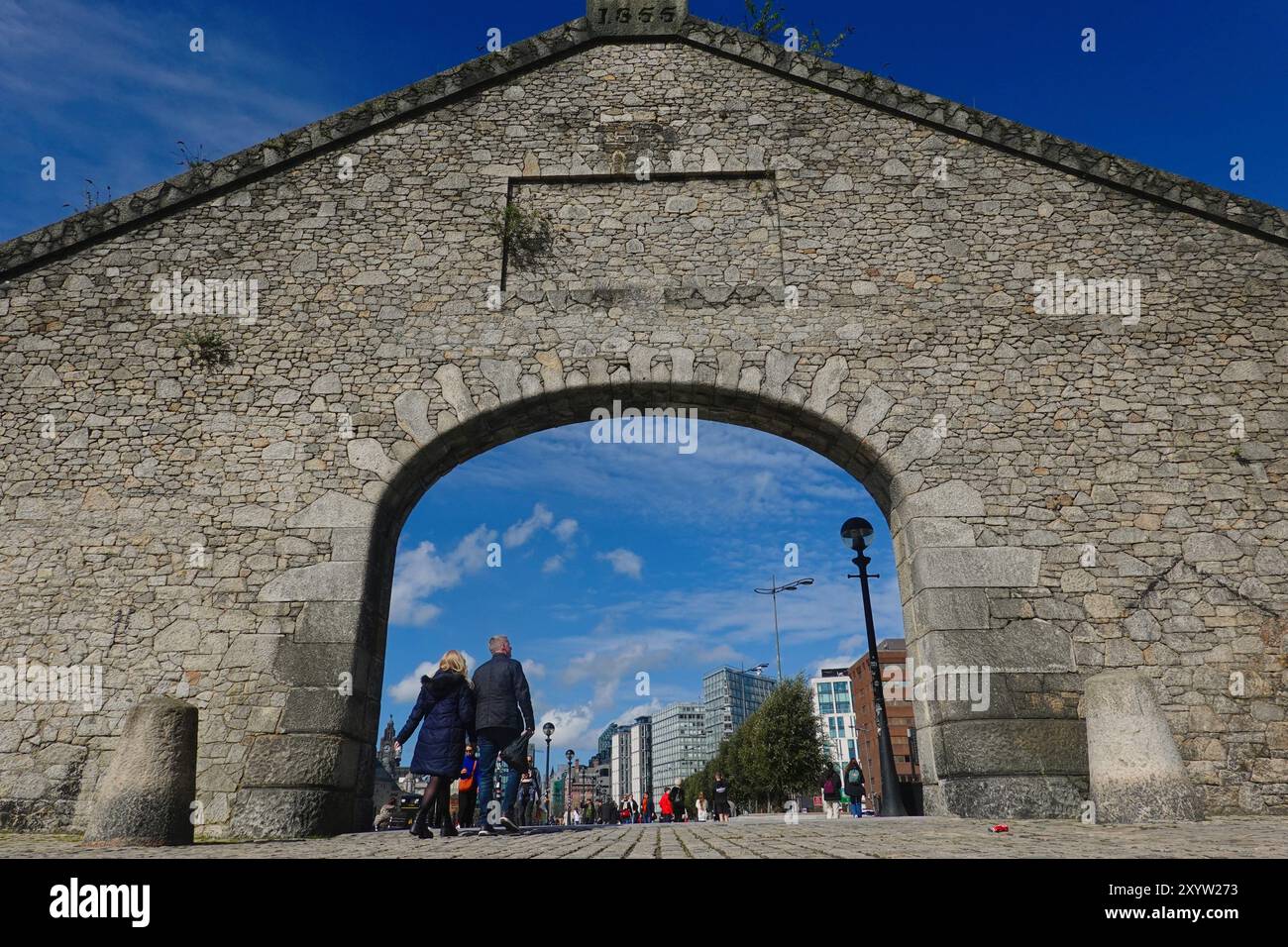 Wapping arch, Salthouse Dock, Liverpool, UK Stock Photo - Alamy