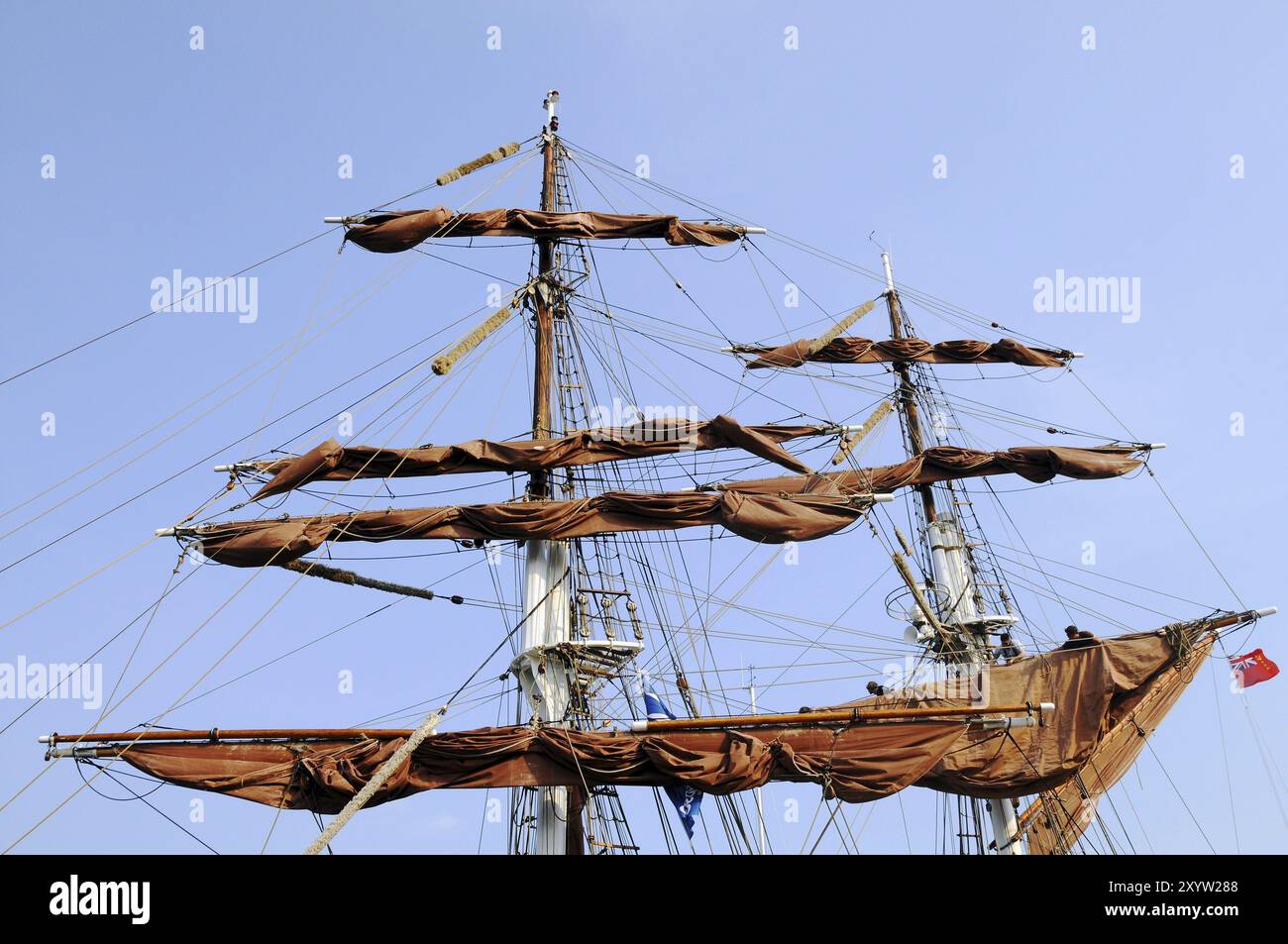 Rigging of a windjammer Stock Photo - Alamy