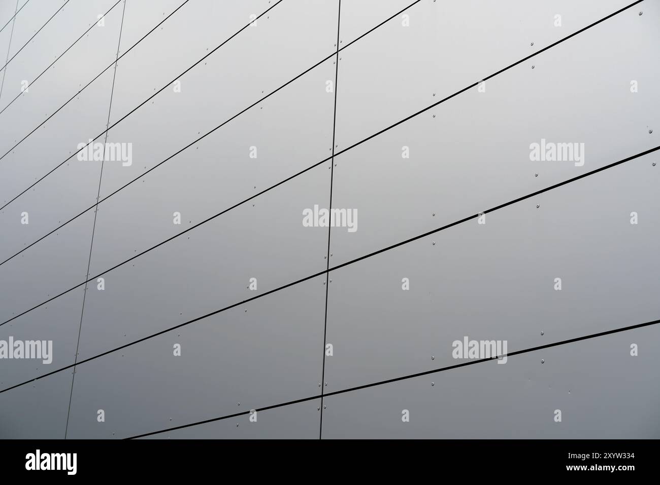 Aluminium covering hi-res stock photography and images - Alamy