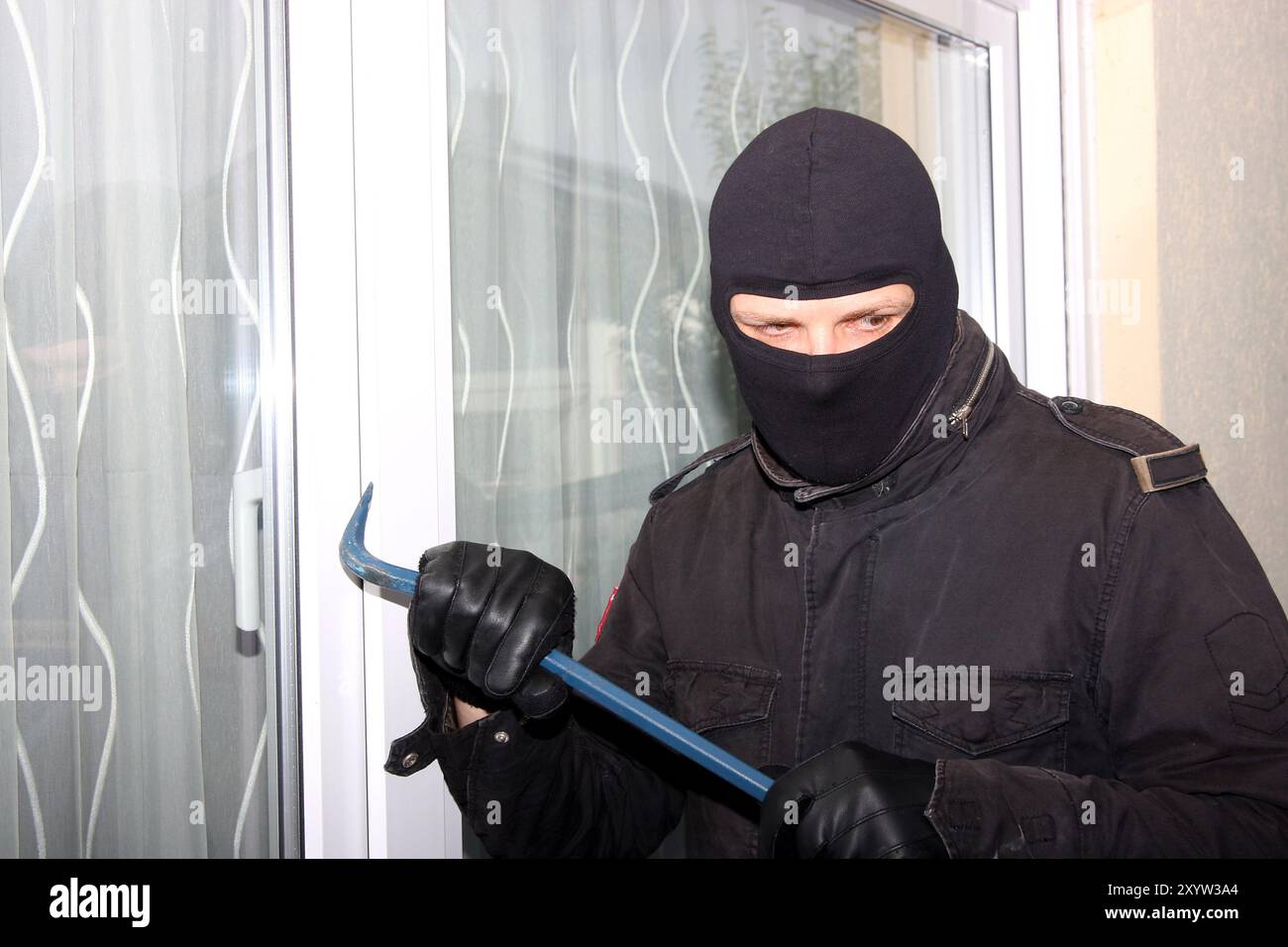 Burglar tools hi-res stock photography and images - Alamy
