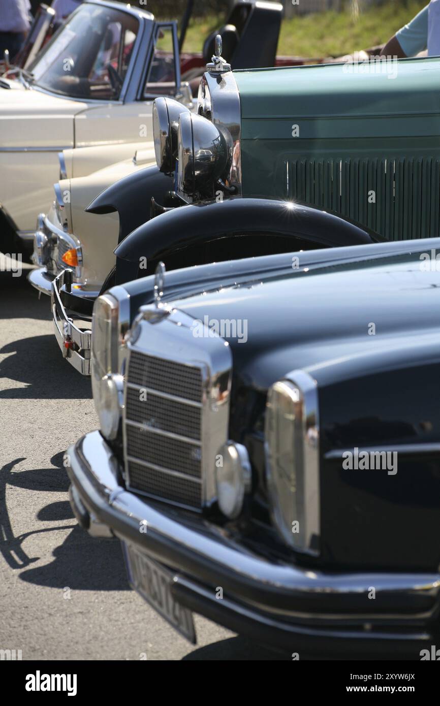 End of life vehicles hi-res stock photography and images - Alamy