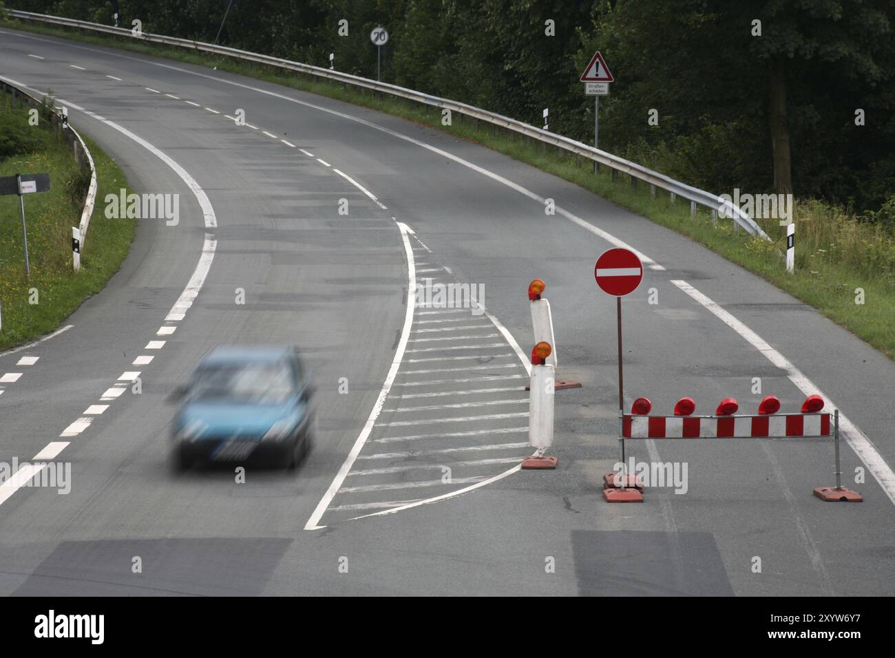 Guardrails construction hi-res stock photography and images - Alamy
