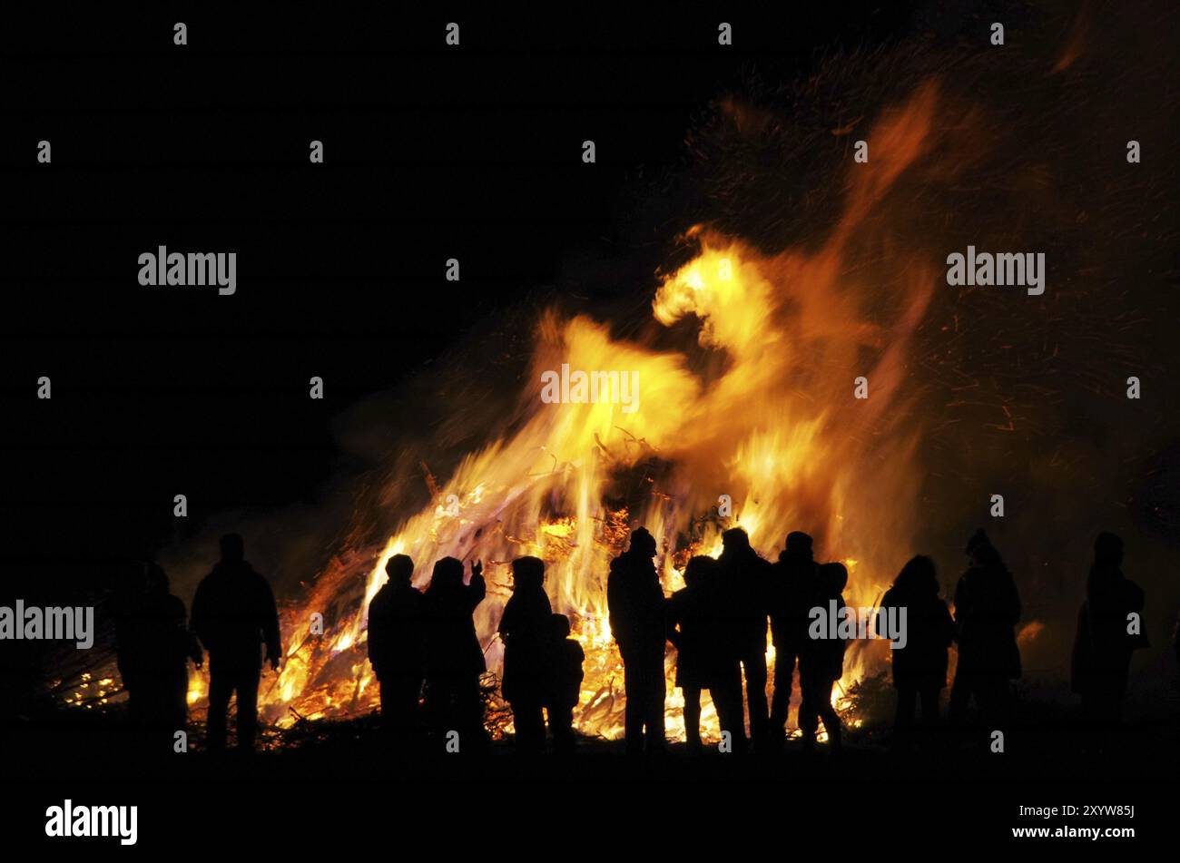Burning executions hi-res stock photography and images - Alamy