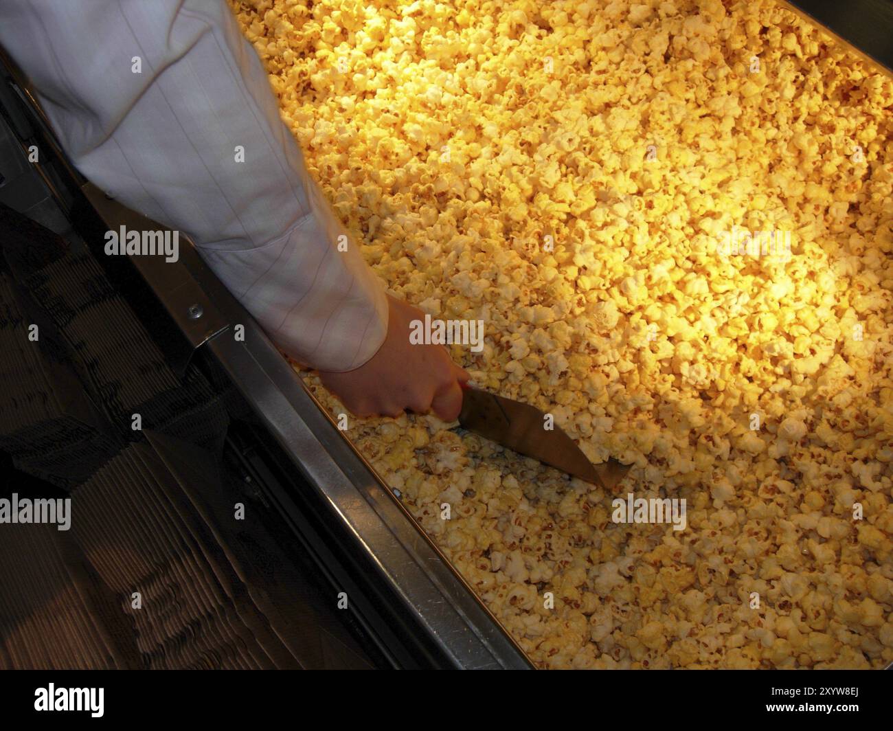 Popcorn sale hi-res stock photography and images - Alamy